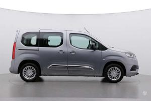 Grey Toyota Proace City Verso 2023 in Vilnius, with an engine capacity of 1.20 L and mileage of 67 thousand km for 16900 €, photo 18 on AUTOMOTO.COM.LV
