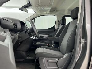 Grey Toyota Proace City Verso 2023 in Vilnius, with an engine capacity of 0.00 L and mileage of 24 thousand km for 19900 €, photo 12 on AUTOMOTO.COM.LV