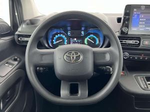 Grey Toyota Proace City Verso 2023 in Vilnius, with an engine capacity of 0.00 L and mileage of 24 thousand km for 19900 €, photo 13 on AUTOMOTO.COM.LV