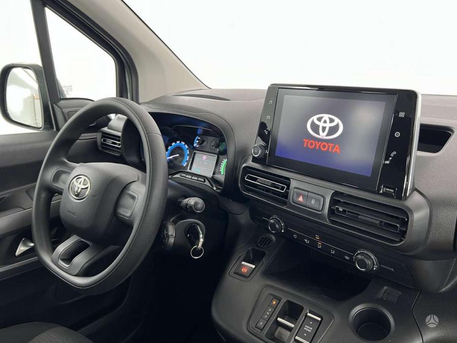 Grey Toyota Proace City Verso 2023 in Vilnius, with an engine capacity of 0.00 L and mileage of 24 thousand km for 19900 €, photo 15 on AUTOMOTO.COM.LV