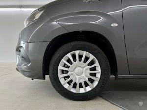 Grey Toyota Proace City Verso 2023 in Vilnius, with an engine capacity of 0.00 L and mileage of 24 thousand km for 19900 €, photo 16 on AUTOMOTO.COM.LV