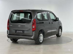 Grey Toyota Proace City Verso 2023 in Vilnius, with an engine capacity of 0.00 L and mileage of 24 thousand km for 19900 €, photo 21 on AUTOMOTO.COM.LV