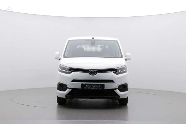 Balts Toyota Proace City Verso 2021 Viļņa, ar dzinēja tilpumu 1.50 L un nobraukumu 110 tūkst. km par 16900 €, foto 6 vietnē AUTOMOTO.COM.LV
