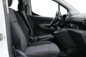 Balts Toyota Proace City Verso 2021 Viļņa, ar dzinēja tilpumu 1.50 L un nobraukumu 110 tūkst. km par 16900 €, foto 10 vietnē AUTOMOTO.COM.LV