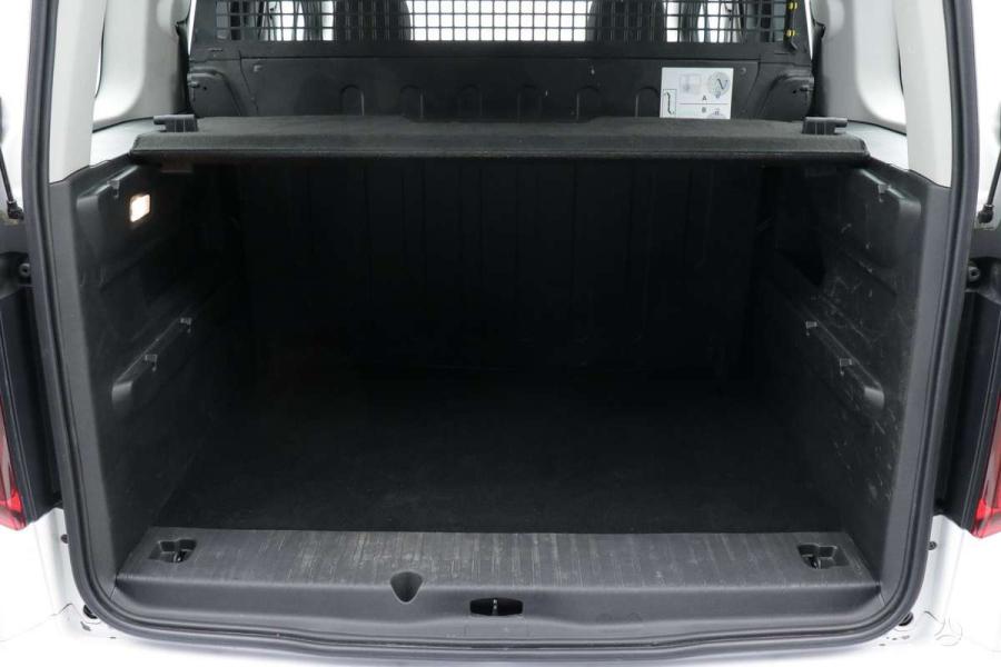 Balts Toyota Proace City Verso 2021 Viļņa, ar dzinēja tilpumu 1.50 L un nobraukumu 110 tūkst. km par 16900 €, foto 12 vietnē AUTOMOTO.COM.LV