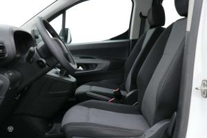 Balts Toyota Proace City Verso 2021 Viļņa, ar dzinēja tilpumu 1.50 L un nobraukumu 110 tūkst. km par 16900 €, foto 13 vietnē AUTOMOTO.COM.LV