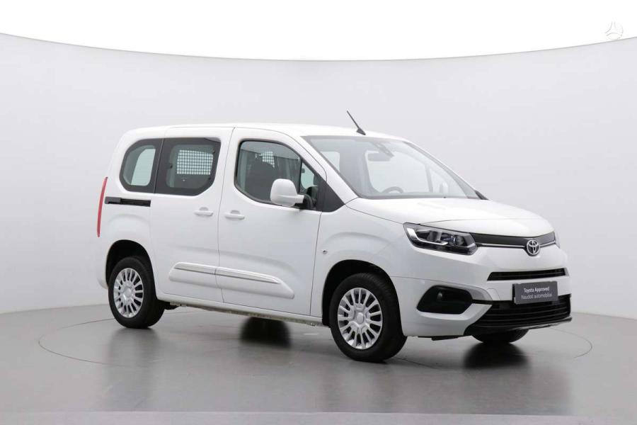 Balts Toyota Proace City Verso 2021 Viļņa, ar dzinēja tilpumu 1.50 L un nobraukumu 110 tūkst. km par 16900 €, foto 20 vietnē AUTOMOTO.COM.LV