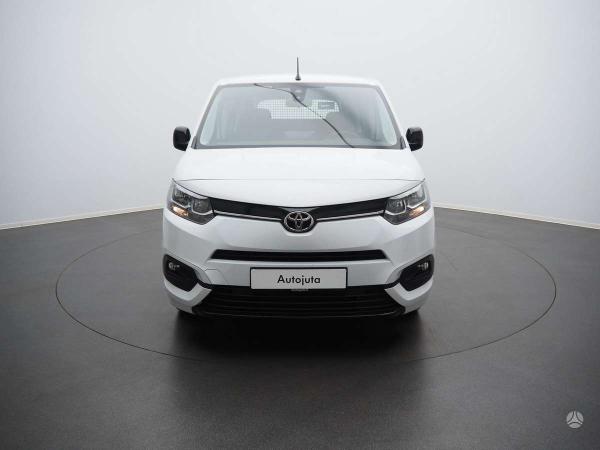 Toyota Proace City Verso 2022 Viļņa vietnē Balts Toyota Proace City Verso 2022 Viļņa, ar dzinēja tilpumu 1.50 L un nobraukumu 148 tūkst. km par 12700 €, foto 3 vietnē AUTOMOTO.COM.LV