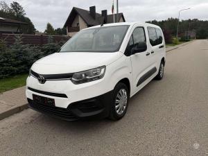 White Toyota Proace City Verso 2022 in Vievis, with an engine capacity of 1.50 L and mileage of 192 thousand km for 10700 €, photo  on AUTOMOTO.COM.LV
