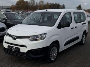 White Toyota Proace City Verso 2021 in Vilnius, with an engine capacity of 1.50 L and mileage of 155 thousand km for 12999 €, photo  on AUTOMOTO.COM.LV