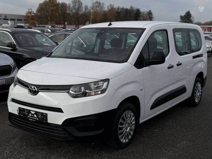 Balts Toyota Proace City Verso 2021 Viļņa, ar dzinēja tilpumu 1.50 L un nobraukumu 155 tūkst. km par 12999 €, foto 1 vietnē AUTOMOTO.COM.LV