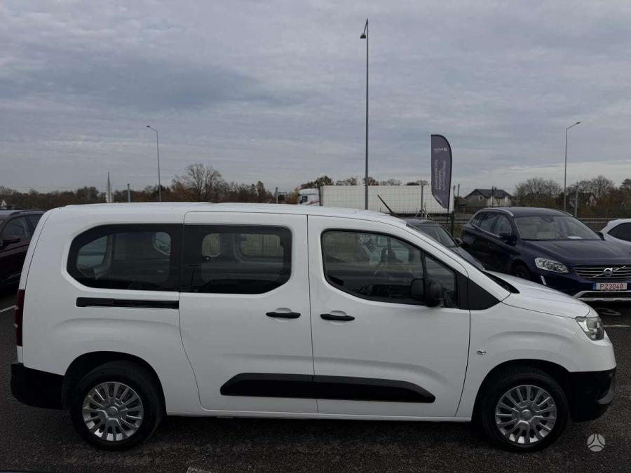 Balts Toyota Proace City Verso 2021 Viļņa, ar dzinēja tilpumu 1.50 L un nobraukumu 155 tūkst. km par 12999 €, foto 8 vietnē AUTOMOTO.COM.LV