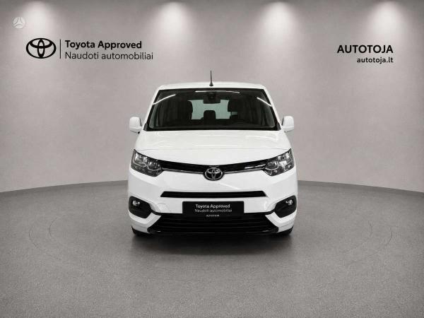 Balts Toyota Proace City Verso 2021 Kauņa, ar dzinēja tilpumu 1.50 L un nobraukumu 144 tūkst. km par 13500 €, foto 5 vietnē AUTOMOTO.COM.LV