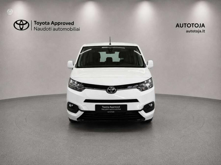 Balts Toyota Proace City Verso 2021 Kauņa, ar dzinēja tilpumu 1.50 L un nobraukumu 144 tūkst. km par 13500 €, foto 6 vietnē AUTOMOTO.COM.LV