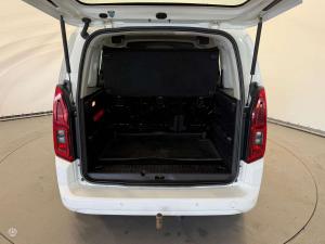 Balts Toyota Proace City Verso 2021 Kauņa, ar dzinēja tilpumu 1.50 L un nobraukumu 144 tūkst. km par 13500 €, foto 11 vietnē AUTOMOTO.COM.LV