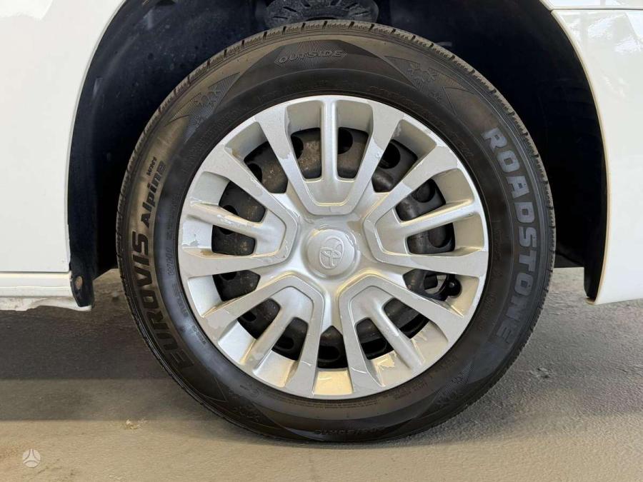 Balts Toyota Proace City Verso 2021 Kauņa, ar dzinēja tilpumu 1.50 L un nobraukumu 144 tūkst. km par 13500 €, foto 16 vietnē AUTOMOTO.COM.LV