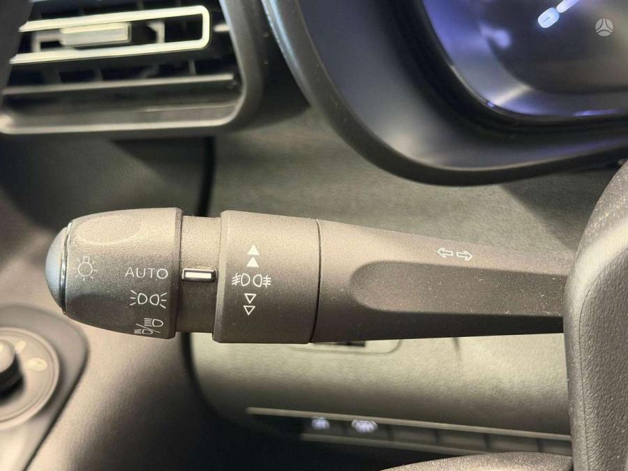 Balts Toyota Proace City Verso 2021 Kauņa, ar dzinēja tilpumu 1.50 L un nobraukumu 144 tūkst. km par 13500 €, foto 26 vietnē AUTOMOTO.COM.LV