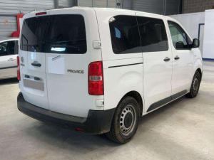White Toyota Proace City Verso 2021 in Vilnius, with an engine capacity of 1.50 L and mileage of 125 thousand km for 18275 €, photo 6 on AUTOMOTO.COM.LV