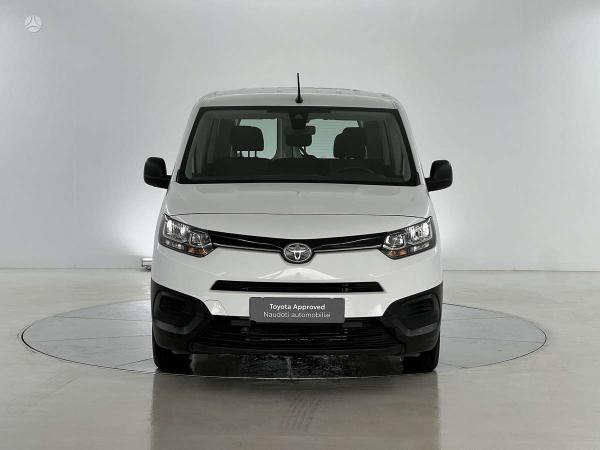 Balts Toyota Proace City Verso 2022 Viļņa, ar dzinēja tilpumu 1.50 L un nobraukumu 100 tūkst. km par 15900 €, foto 5 vietnē AUTOMOTO.COM.LV