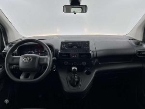 White Toyota Proace City Verso 2022 in Vilnius, with an engine capacity of 1.50 L and mileage of 100 thousand km for 15900 €, photo 9 on AUTOMOTO.COM.LV