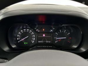 White Toyota Proace City Verso 2022 in Vilnius, with an engine capacity of 1.50 L and mileage of 100 thousand km for 15900 €, photo 14 on AUTOMOTO.COM.LV