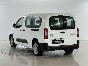 White Toyota Proace City Verso 2022 in Vilnius, with an engine capacity of 1.50 L and mileage of 100 thousand km for 15900 €, photo 18 on AUTOMOTO.COM.LV