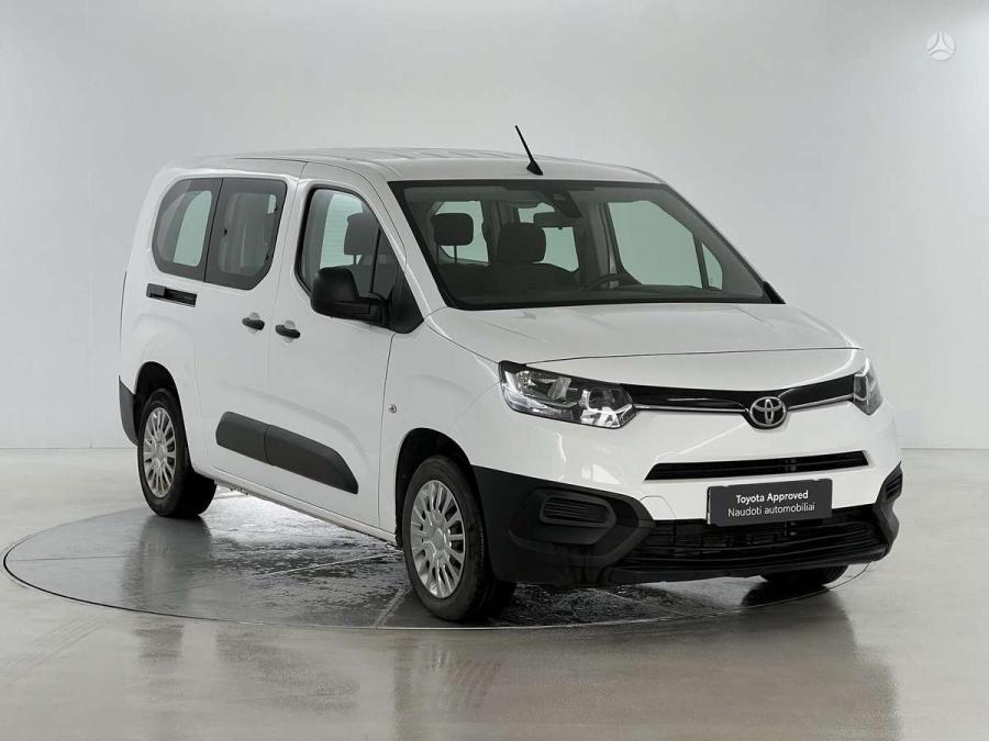 White Toyota Proace City Verso 2022 in Vilnius, with an engine capacity of 1.50 L and mileage of 100 thousand km for 15900 €, photo 19 on AUTOMOTO.COM.LV