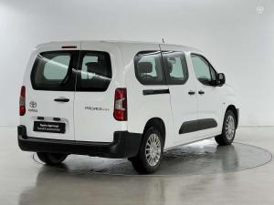 White Toyota Proace City Verso 2022 in Vilnius, with an engine capacity of 1.50 L and mileage of 100 thousand km for 15900 €, photo 21 on AUTOMOTO.COM.LV