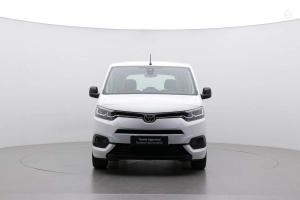 White Toyota Proace City Verso 2023 in Vilnius, with an engine capacity of 1.20 L and mileage of 60 thousand km for 16900 €, photo 7 on AUTOMOTO.COM.LV