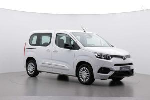 White Toyota Proace City Verso 2023 in Vilnius, with an engine capacity of 1.20 L and mileage of 60 thousand km for 16900 €, photo 20 on AUTOMOTO.COM.LV