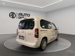 Balts Toyota Proace City Verso 2024 Klaipėda, ar dzinēja tilpumu 1.20 L un nobraukumu 42 tūkst. km par 21175 €, foto 6 vietnē AUTOMOTO.COM.LV