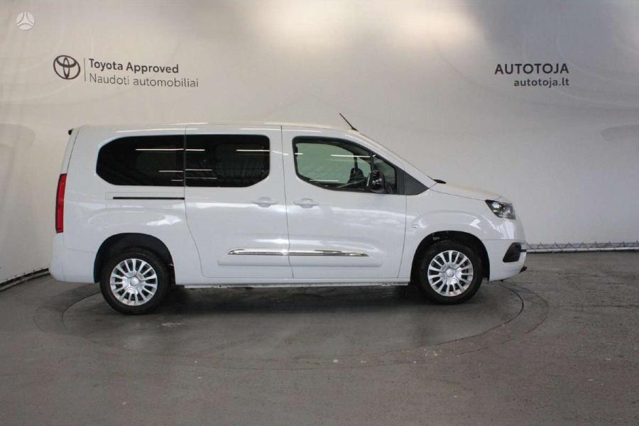 Balts Toyota Proace City Verso 2024 Kauņa, ar dzinēja tilpumu 1.50 L un nobraukumu 85 tūkst. km par 22900 €, foto 16 vietnē AUTOMOTO.COM.LV