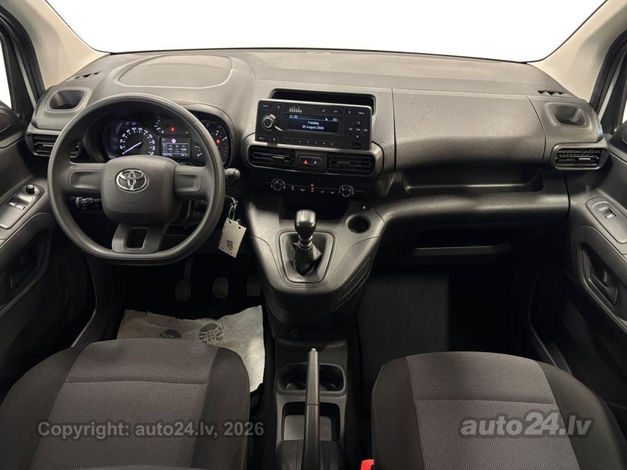 Balts Toyota Proace City 2023 Tartu, ar dzinēja tilpumu 1.20 L un nobraukumu 104 tūkst. km par 16590 €, foto 9 vietnē AUTOMOTO.COM.LV