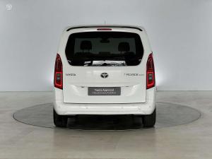 White Toyota Proace City 2020 in Vilnius, with an engine capacity of 1.20 L and mileage of 173 thousand km for 12900 €, photo 5 on AUTOMOTO.COM.LV