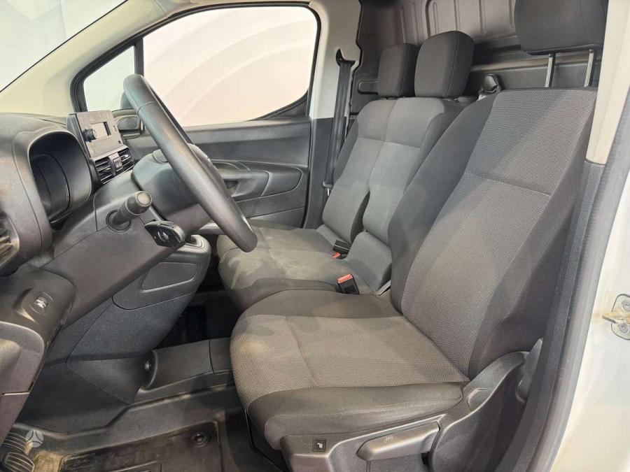 Balts Toyota Proace City 2021 Šauļi, ar dzinēja tilpumu 1.50 L un nobraukumu 39 tūkst. km par 12900 €, foto 10 vietnē AUTOMOTO.COM.LV