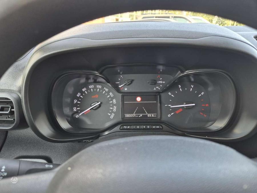 Balts Toyota Proace City 2021 Panevēža, ar dzinēja tilpumu 1.50 L un nobraukumu 80 tūkst. km par 10700 €, foto 14 vietnē AUTOMOTO.COM.LV