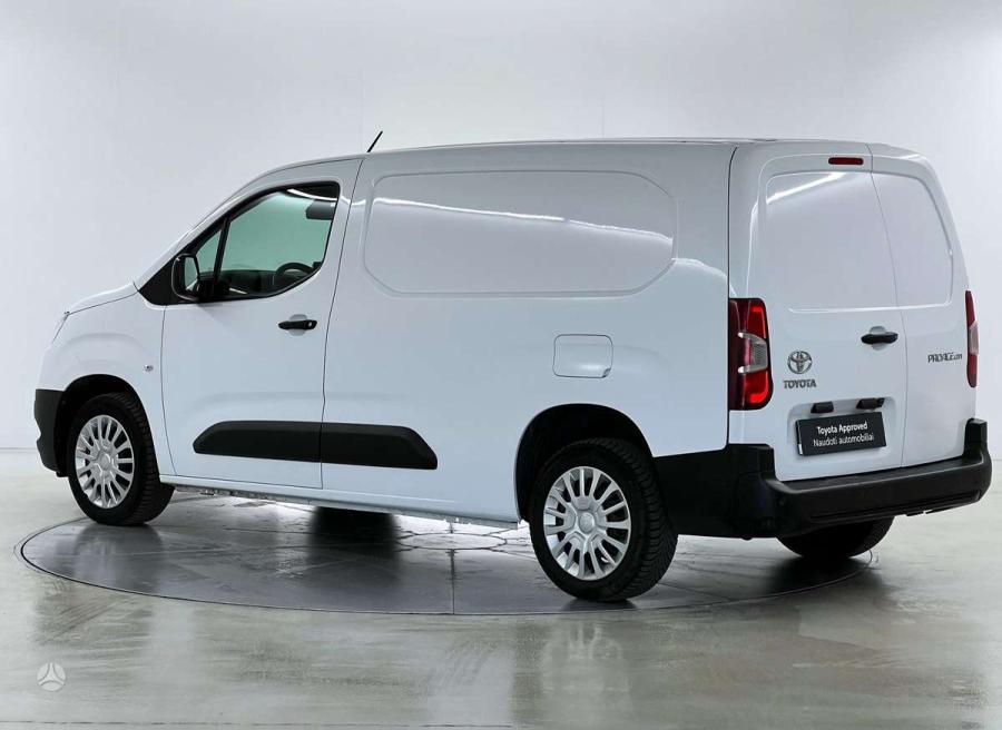 Balts Toyota Proace City 2023 Viļņa, ar dzinēja tilpumu 1.50 L un nobraukumu 139 tūkst. km par 14600 €, foto 18 vietnē AUTOMOTO.COM.LV