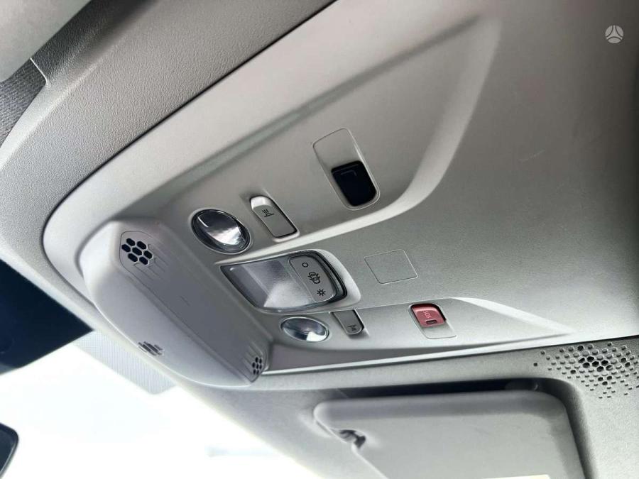 Balts Toyota Proace City 2023 Viļņa, ar dzinēja tilpumu 1.50 L un nobraukumu 139 tūkst. km par 14600 €, foto 21 vietnē AUTOMOTO.COM.LV