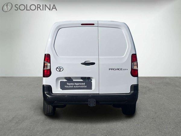 White Toyota Proace City 2024 in Klaipeda, with an engine capacity of 1.50 L and mileage of 43 thousand km for 16000 €, photo 5 on AUTOMOTO.COM.LV