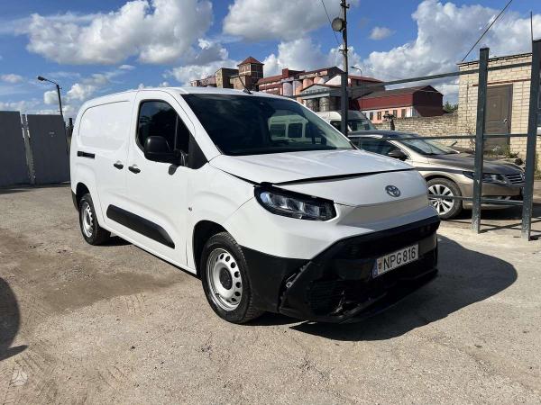 Balts Toyota Proace City 2025 Kauņa, ar dzinēja tilpumu 1.50 L un nobraukumu 13 tūkst. km par 9900 €, foto 2 vietnē AUTOMOTO.COM.LV