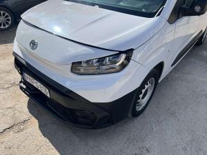 Balts Toyota Proace City 2025 Kauņa, ar dzinēja tilpumu 1.50 L un nobraukumu 13 tūkst. km par 9900 €, foto 6 vietnē AUTOMOTO.COM.LV