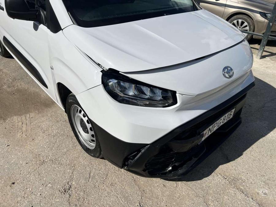 Balts Toyota Proace City 2025 Kauņa, ar dzinēja tilpumu 1.50 L un nobraukumu 13 tūkst. km par 9900 €, foto 7 vietnē AUTOMOTO.COM.LV