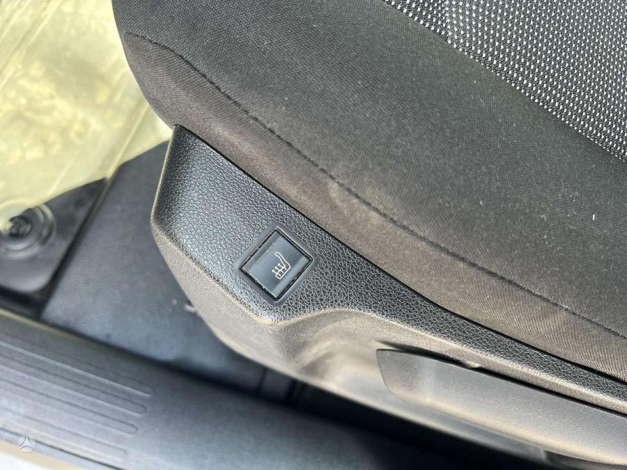Balts Toyota Proace City 2025 Kauņa, ar dzinēja tilpumu 1.50 L un nobraukumu 13 tūkst. km par 9900 €, foto 28 vietnē AUTOMOTO.COM.LV