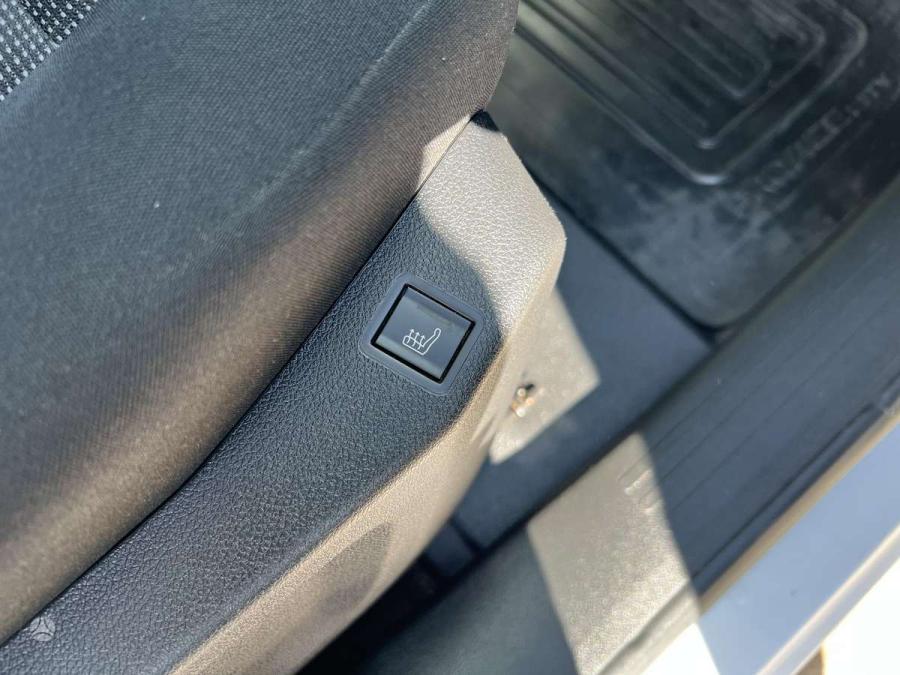 Balts Toyota Proace City 2025 Kauņa, ar dzinēja tilpumu 1.50 L un nobraukumu 13 tūkst. km par 9900 €, foto 29 vietnē AUTOMOTO.COM.LV