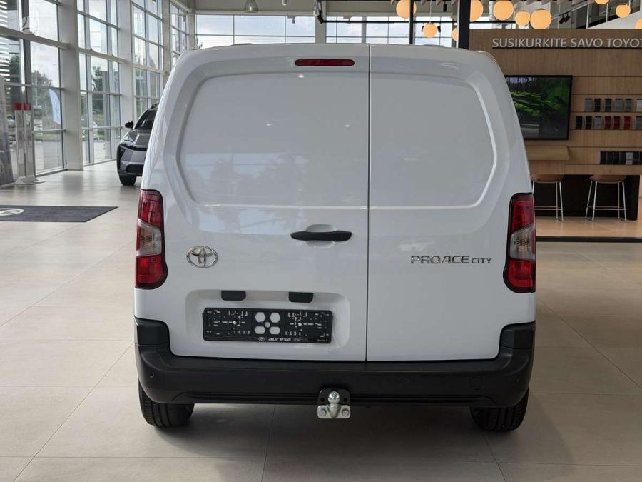 Balts Toyota Proace City 2026 Panevēža, ar dzinēja tilpumu 1.50 L un nobraukumu 0 tūkst. km par 19990 €, foto 6 vietnē AUTOMOTO.COM.LV