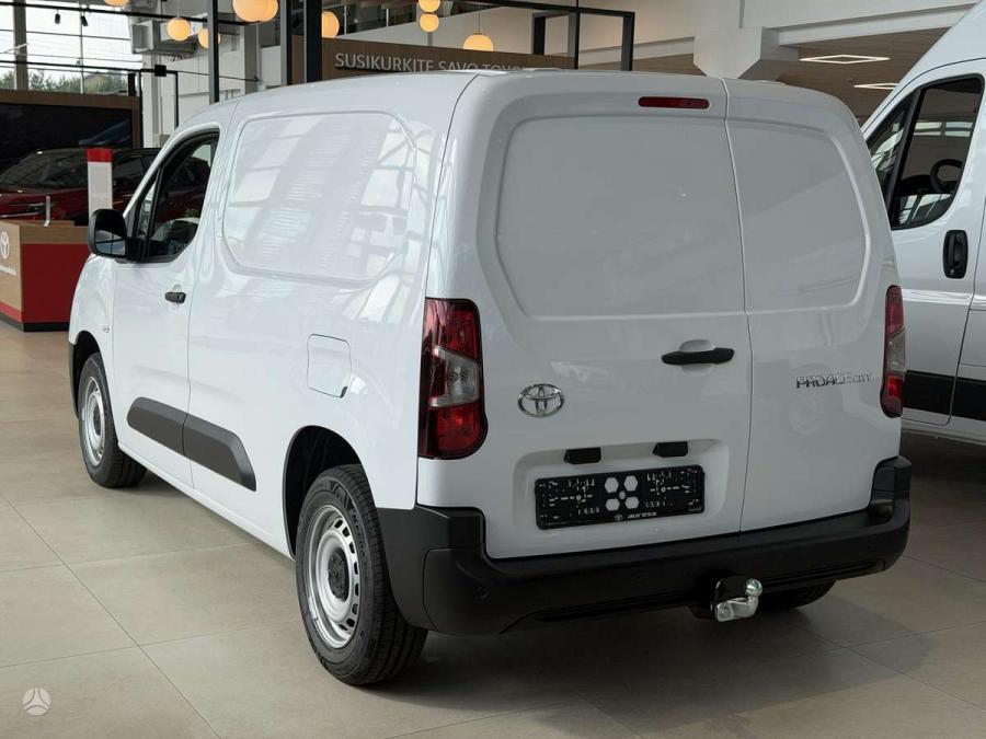 Balts Toyota Proace City 2026 Panevēža, ar dzinēja tilpumu 1.50 L un nobraukumu 0 tūkst. km par 19990 €, foto 7 vietnē AUTOMOTO.COM.LV