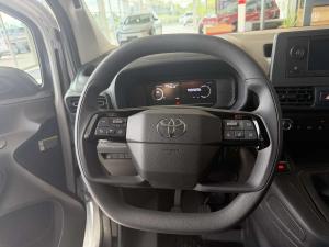 Balts Toyota Proace City 2026 Panevēža, ar dzinēja tilpumu 1.50 L un nobraukumu 0 tūkst. km par 19990 €, foto 17 vietnē AUTOMOTO.COM.LV