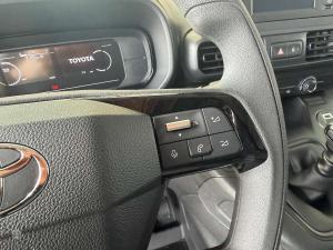 Balts Toyota Proace City 2026 Panevēža, ar dzinēja tilpumu 1.50 L un nobraukumu 0 tūkst. km par 19990 €, foto 19 vietnē AUTOMOTO.COM.LV