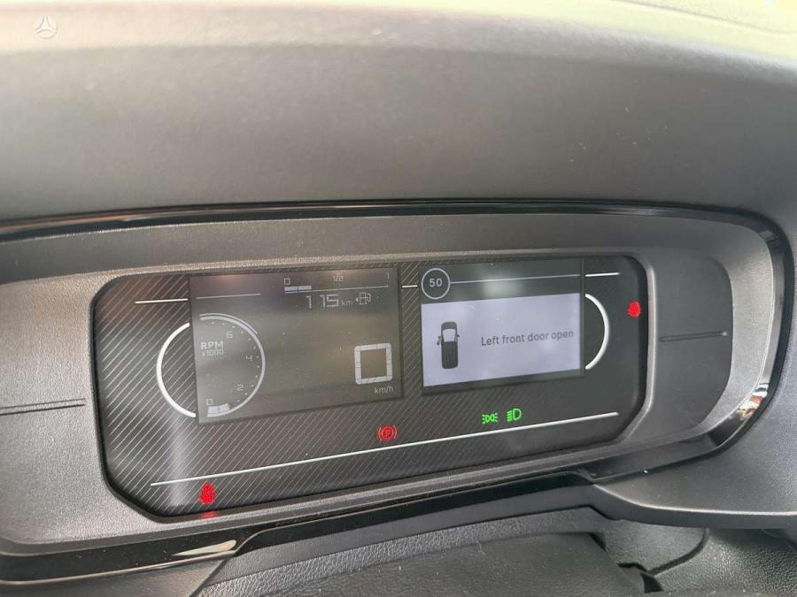 Balts Toyota Proace City 2026 Panevēža, ar dzinēja tilpumu 1.50 L un nobraukumu 0 tūkst. km par 19990 €, foto 25 vietnē AUTOMOTO.COM.LV