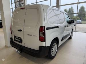 White Toyota Proace City 2026 in Panevezys, with an engine capacity of 1.50 L and mileage of 0 thousand km for 20690 €, photo 5 on AUTOMOTO.COM.LV